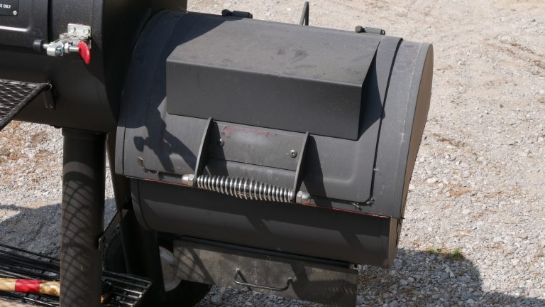How to Use an Offset Smoker Effectively - A Beginners Guide
