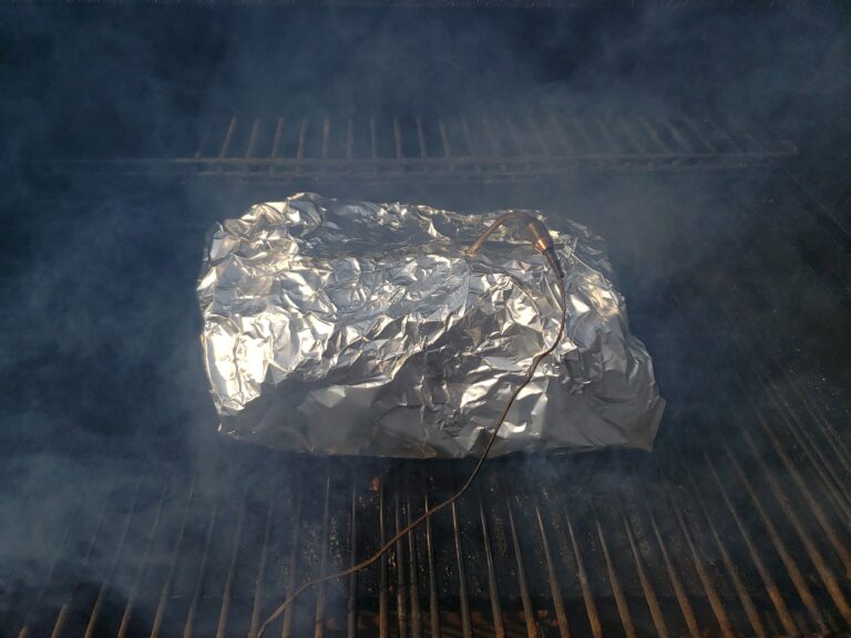 7 Simple Steps to Learn How to Smoke Meat on a Smoker